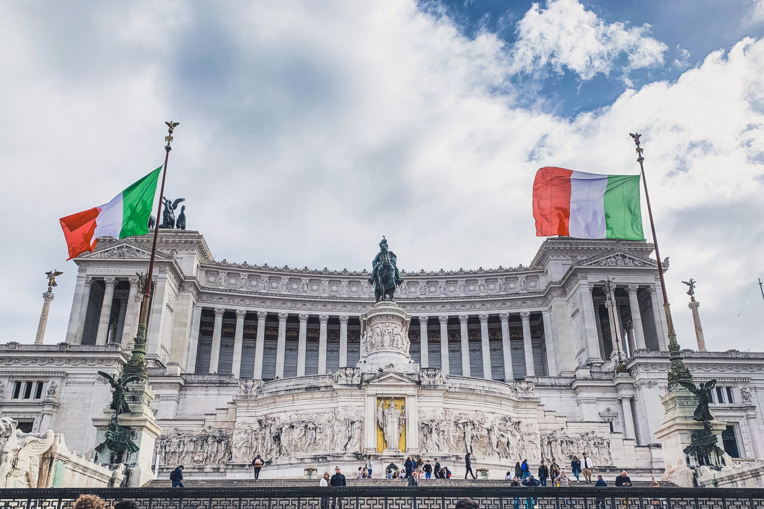 Best Rooftops in Rome + FREE Scenic lookouts - Valentina's Destinations